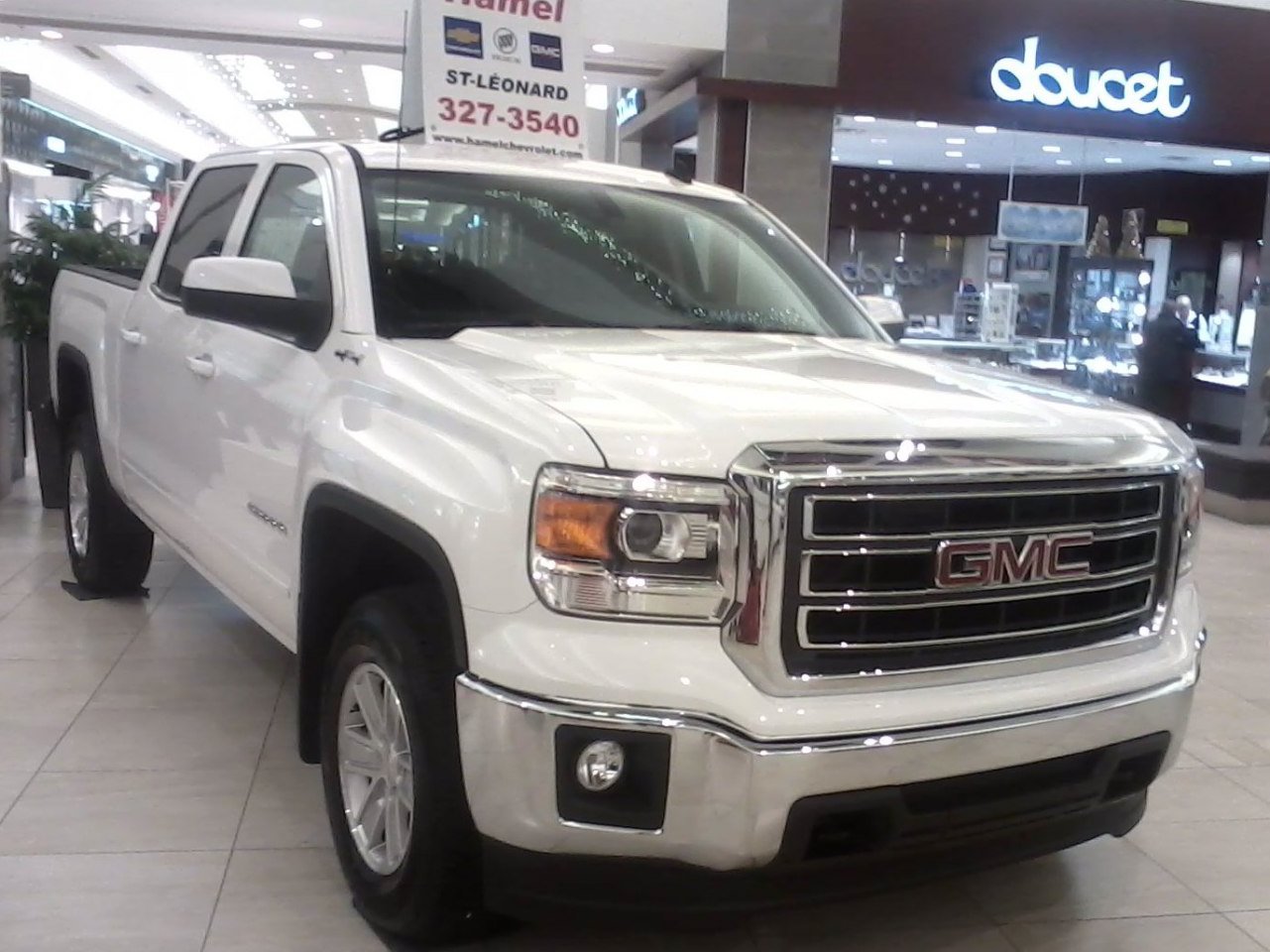 GMC Sierra 1500 IV (GMTK2XX) Crew Cab Short Box 4.3 EcoTec3 V6 (285/297 ...